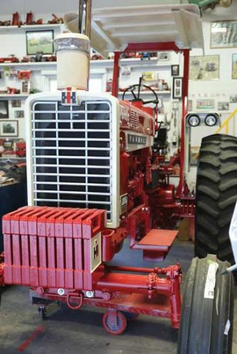 One Man’s Junk: 1966 Farmall 1206 Restoration - Farm Collector